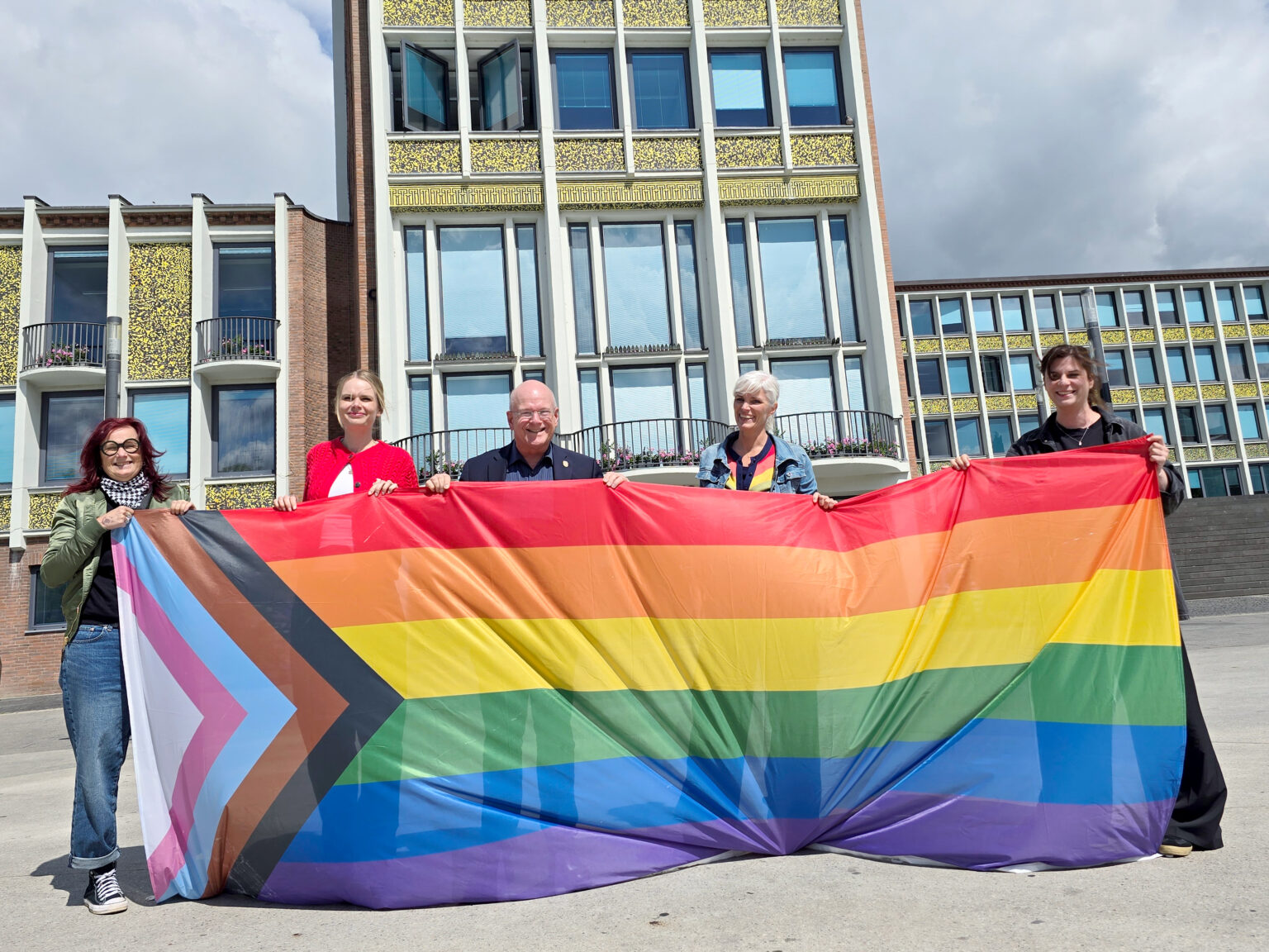 Christopher Street Day setzt Zeichen für Vielfalt und Respekt in Düren ...